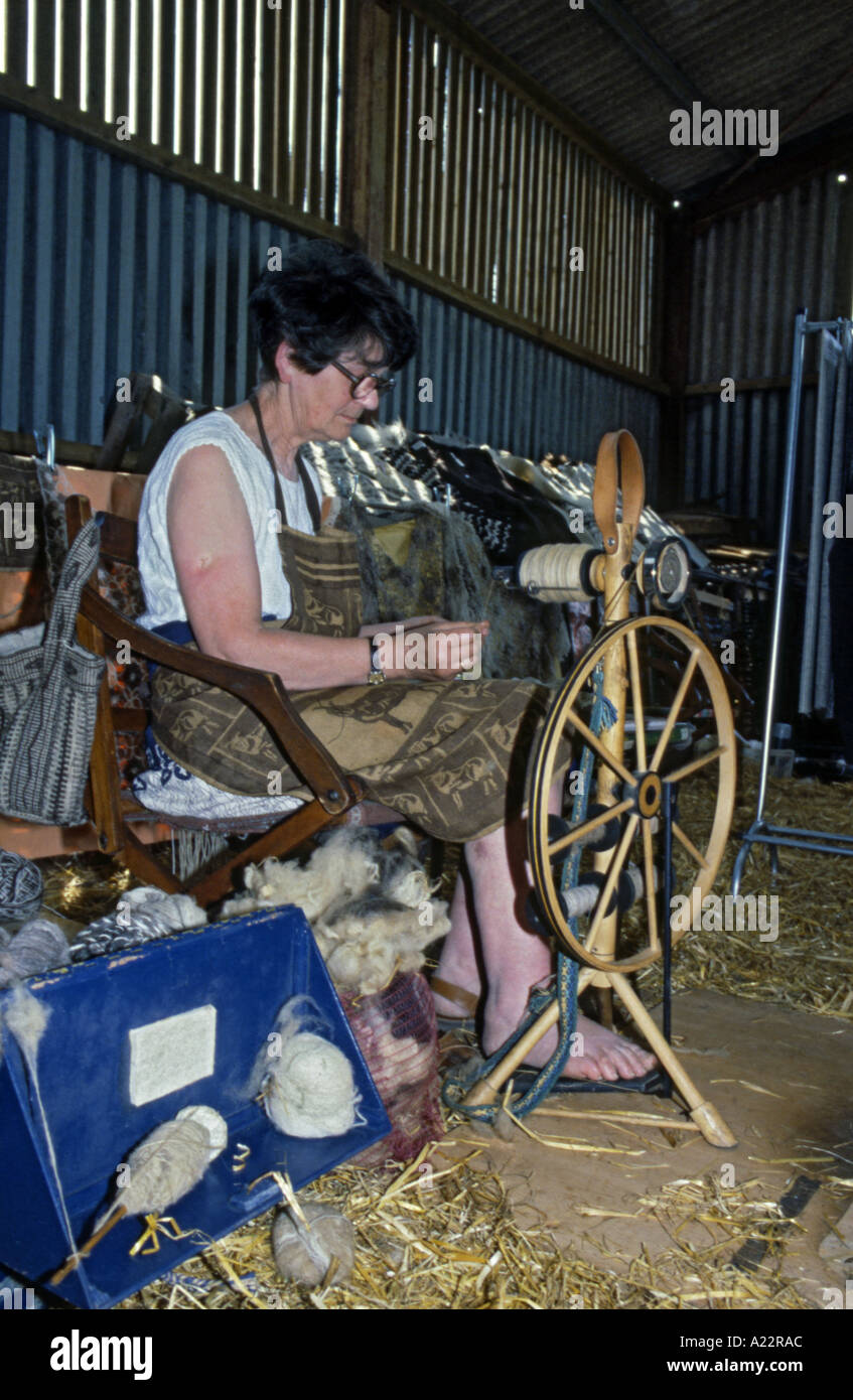 Woman arts and crafts hi-res stock photography and images - Alamy