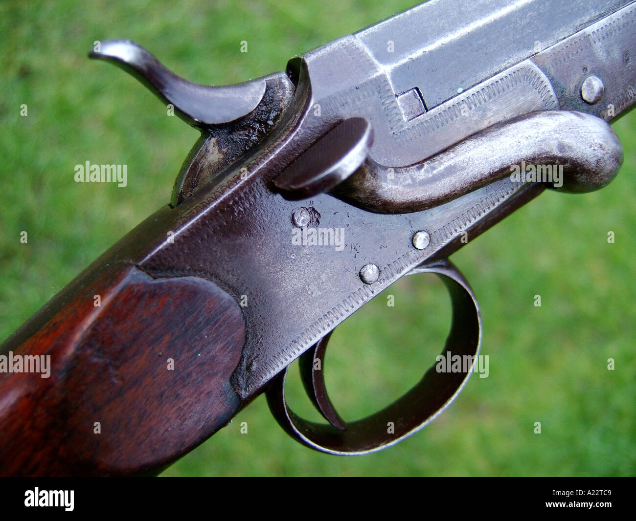 Shotgun hammer hi-res stock photography and images - Alamy