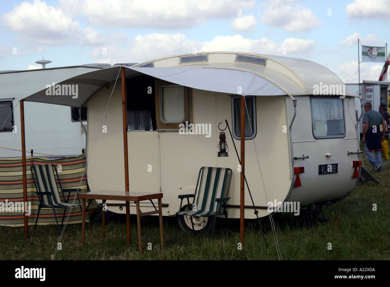 Caravan family field hi-res stock photography and images - Alamy