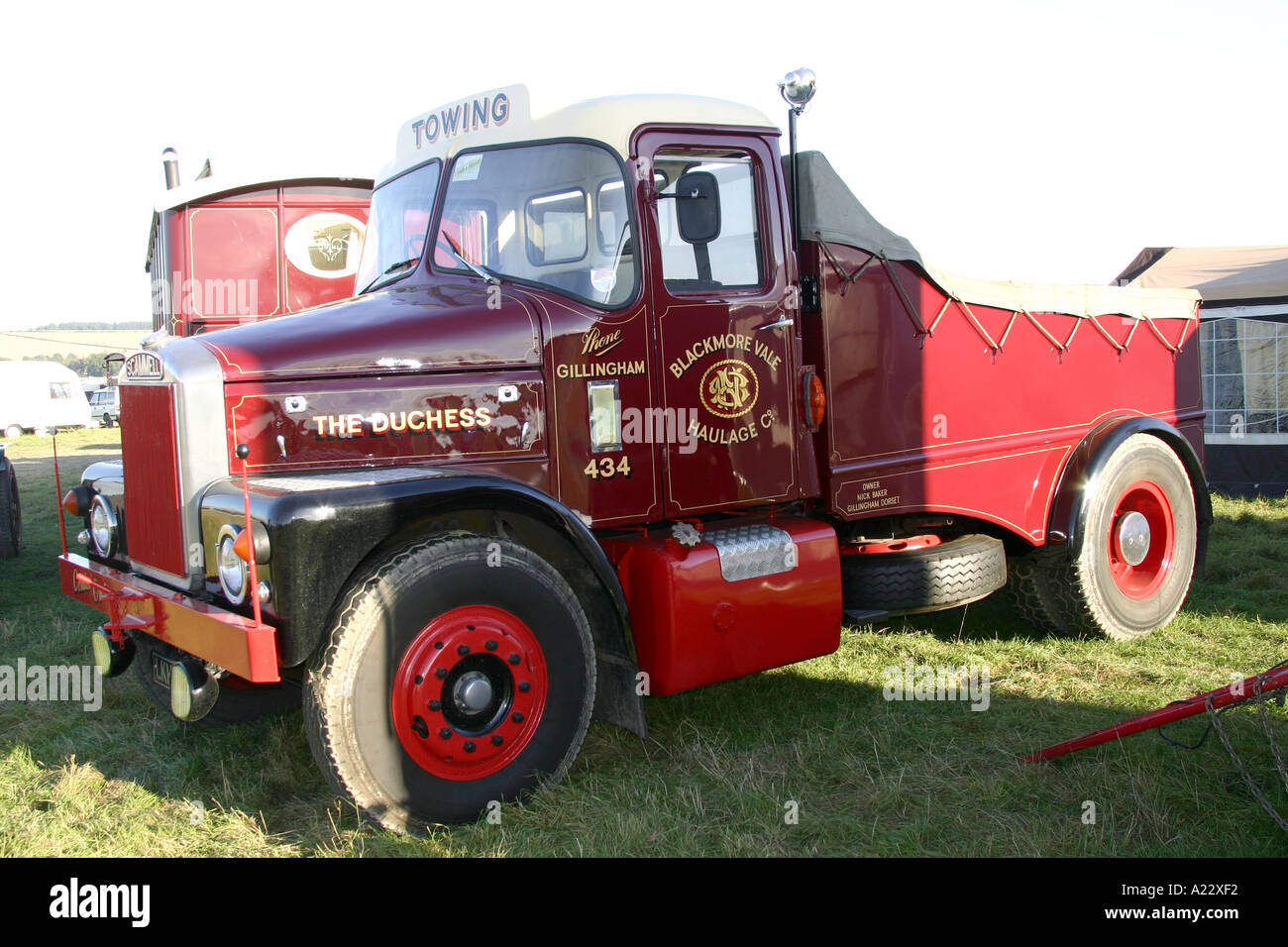 Fairground lorry hi-res stock photography and images - Alamy