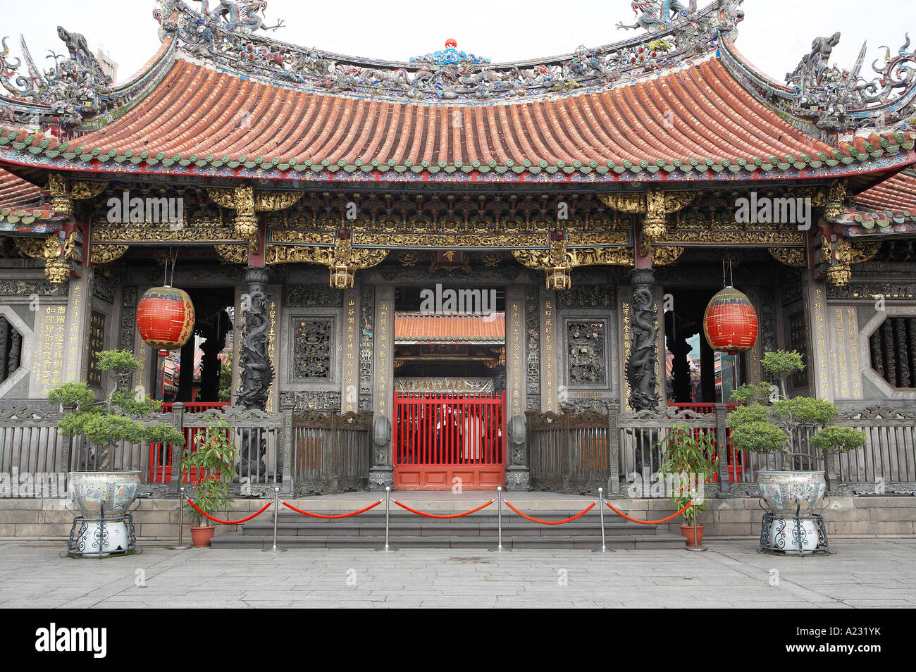 Lung Shan Temple Stock Photo - Alamy