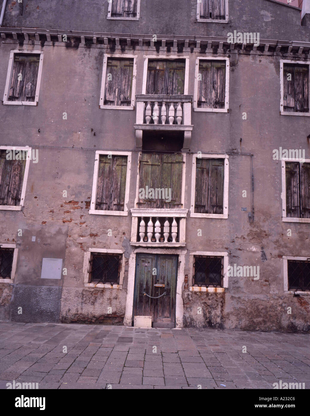 Old shuttered pink house hi-res stock photography and images - Alamy