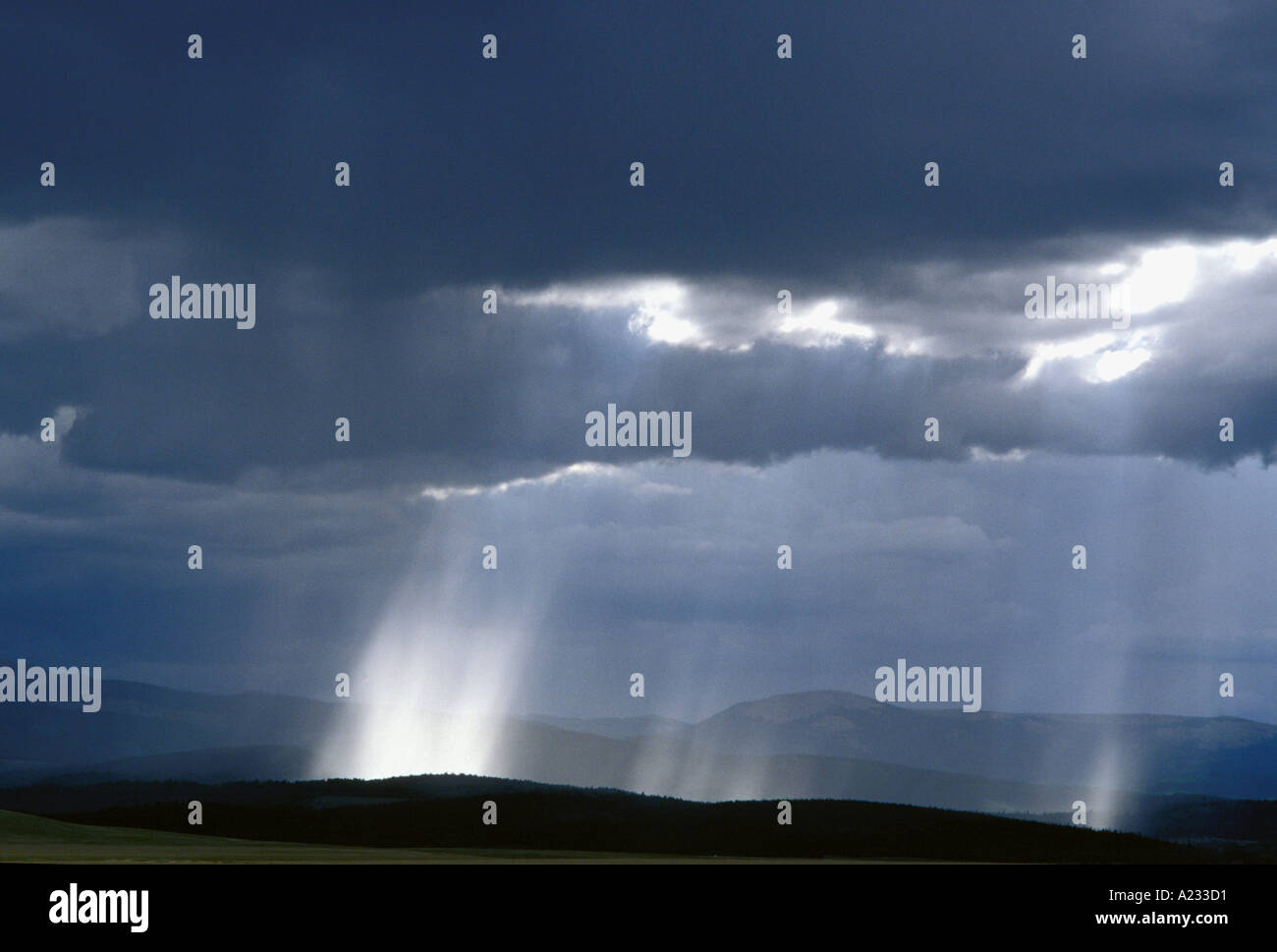 Crepuscular rays God Beams in South Park Colorado Stock Photo - Alamy