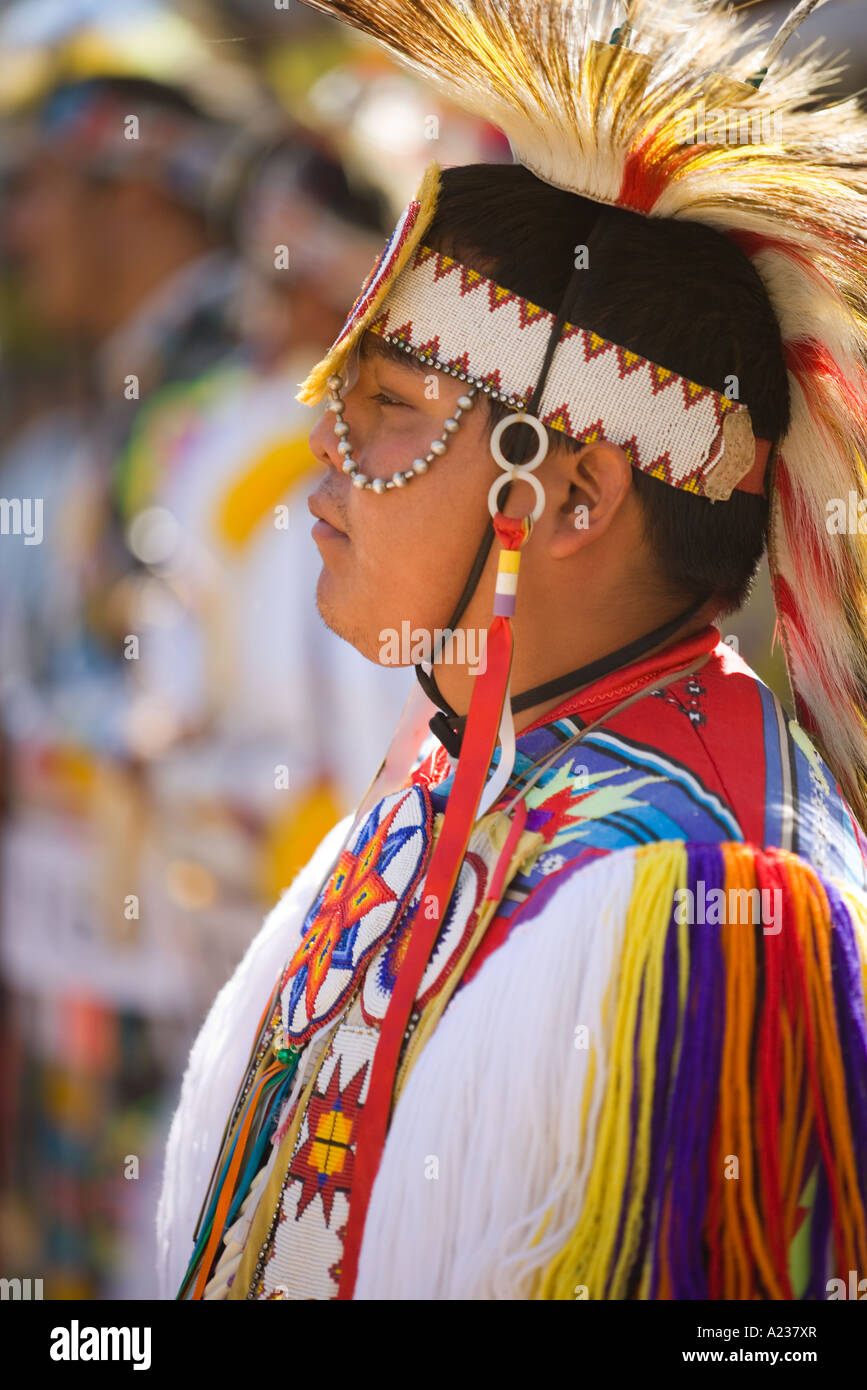 Chumash native american regalia headdress hi-res stock photography and ...
