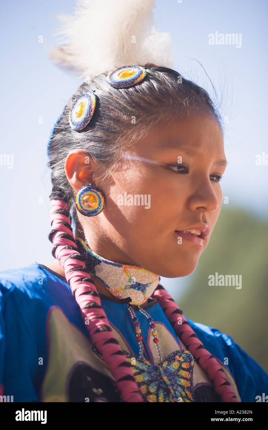 Chumash woman traditional regalia hi-res stock photography and images ...