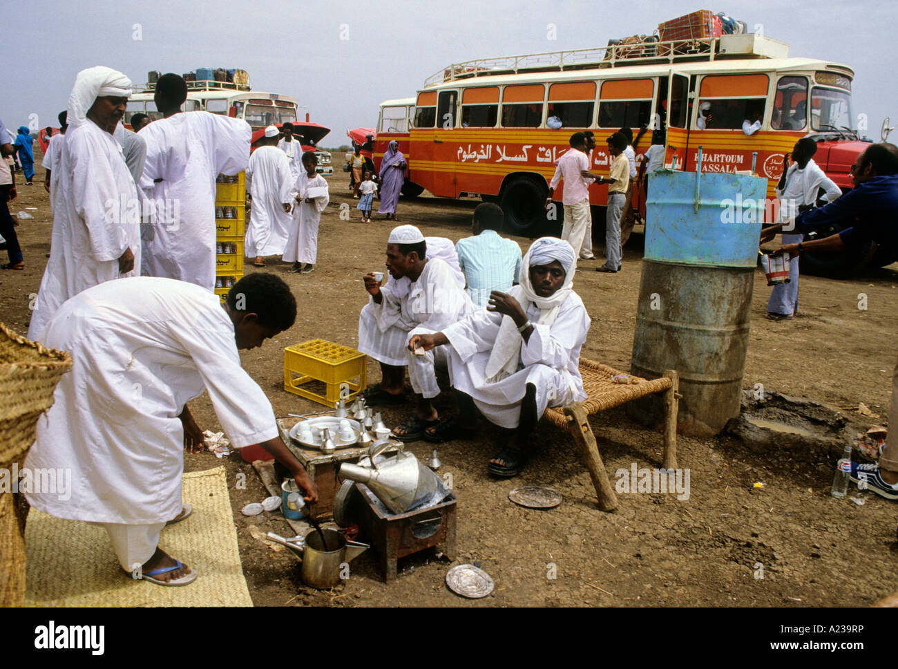 SUDAN AFRICA BUS STOP ON ROUTE TO KASSALA FROM KHARTOUM 2007 Stock ...