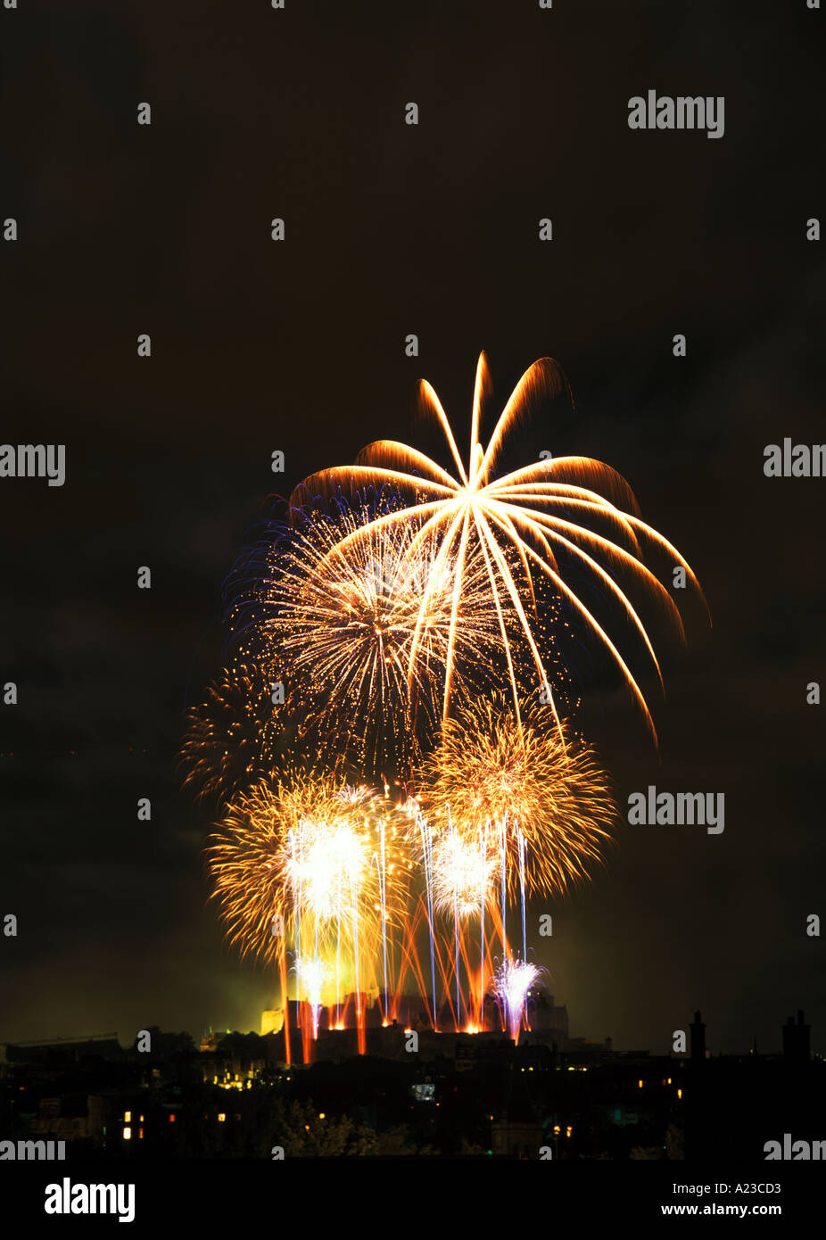 Edinburgh castle light show hi-res stock photography and images - Alamy