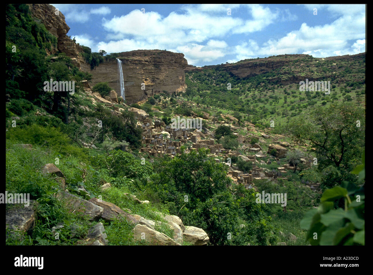 Waterfall Falaise de Bandigara Dogon Mali Africa Stock Photo - Alamy