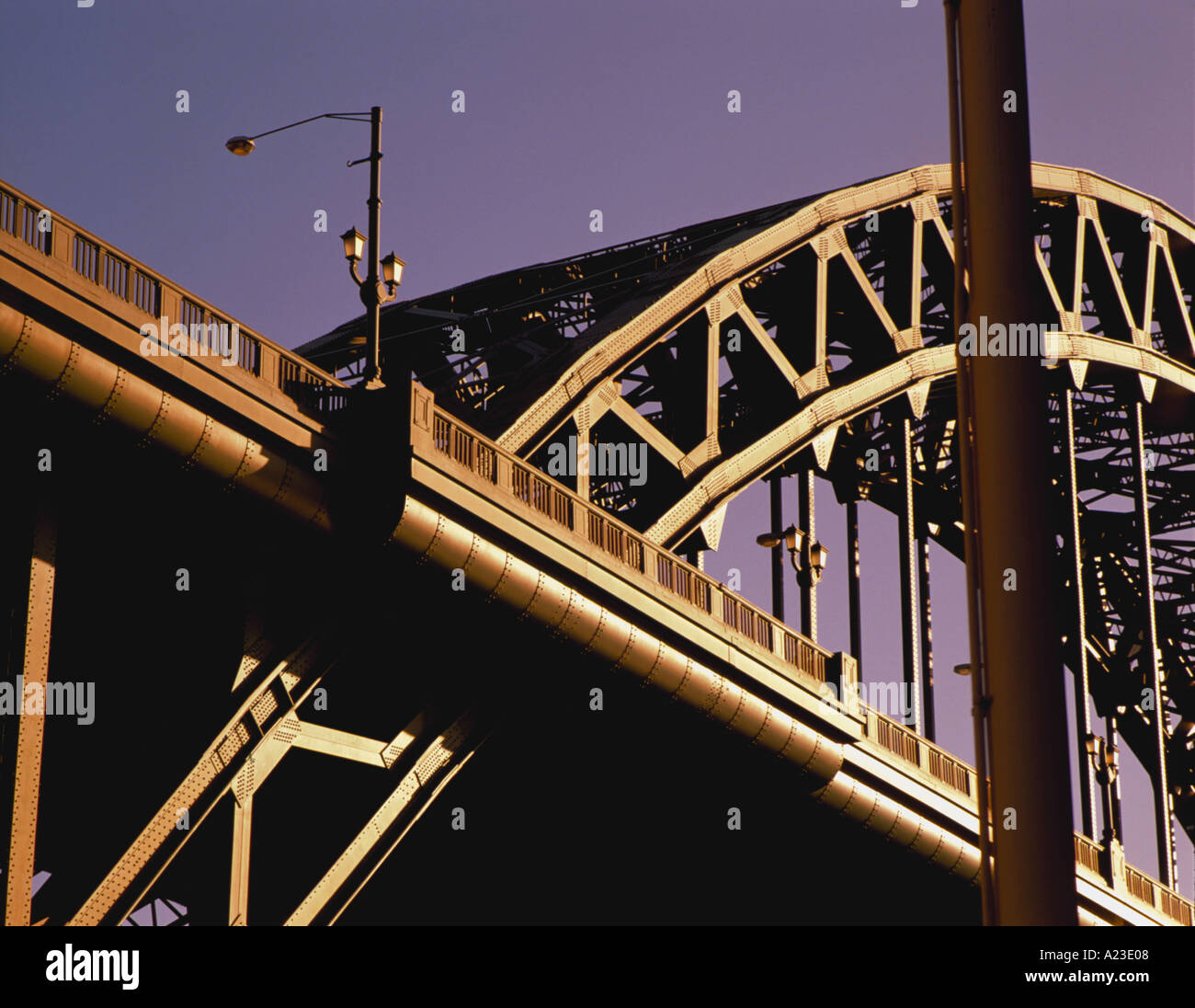The New Tyne Bridge over River Tyne, Newcastle upon Tyne, Tyne and Wear ...