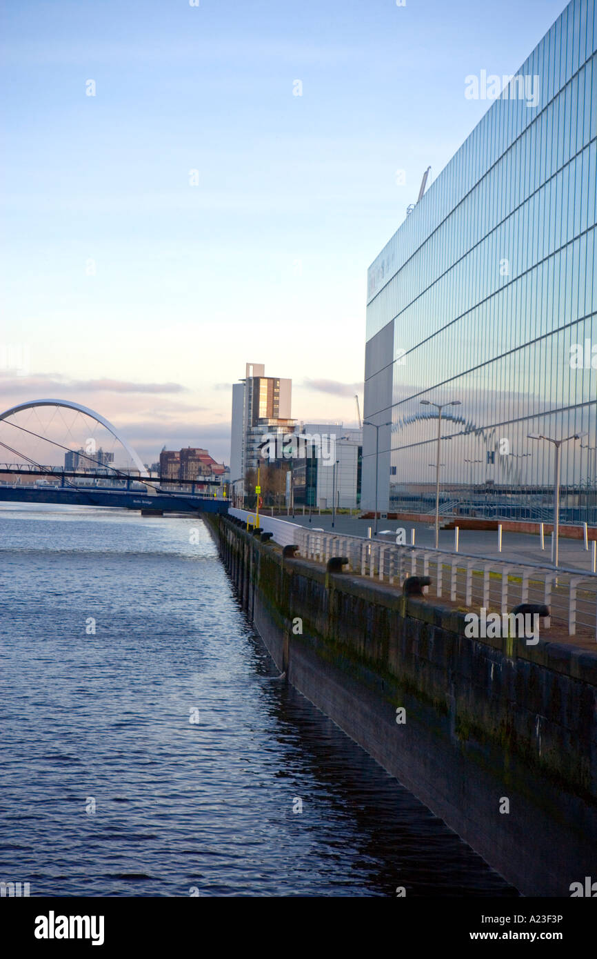 PACIFIC QUAY GLASGOW AND NEW BBC BUILDING Stock Photo - Alamy