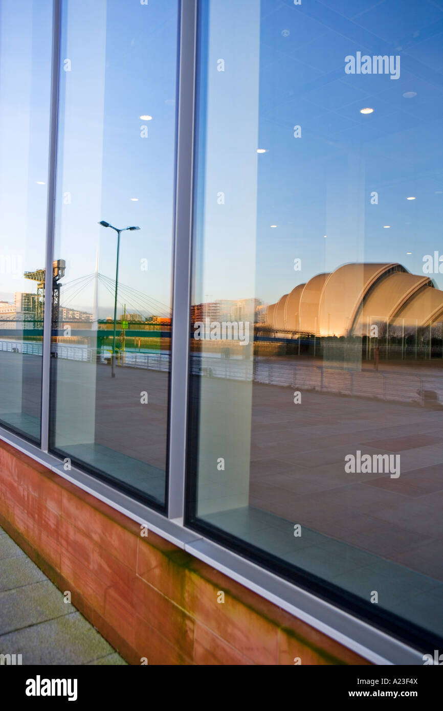 PACIFIC QUAY GLASGOW AND NEW BBC BUILDING Stock Photo - Alamy