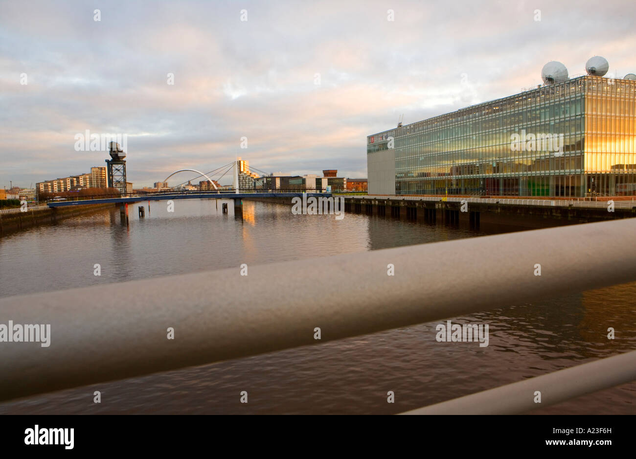 PACIFIC QUAY GLASGOW AND NEW BBC BUILDING Stock Photo - Alamy