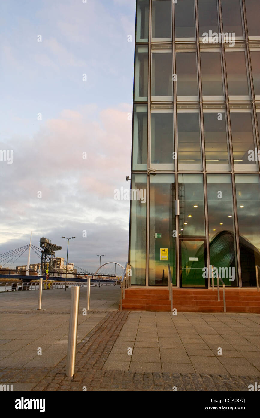 PACIFIC QUAY GLASGOW AND NEW BBC BUILDING Stock Photo - Alamy