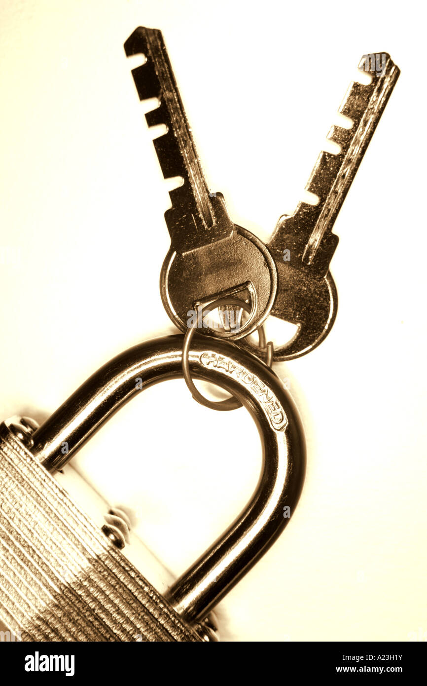Padlock and keys Stock Photo - Alamy