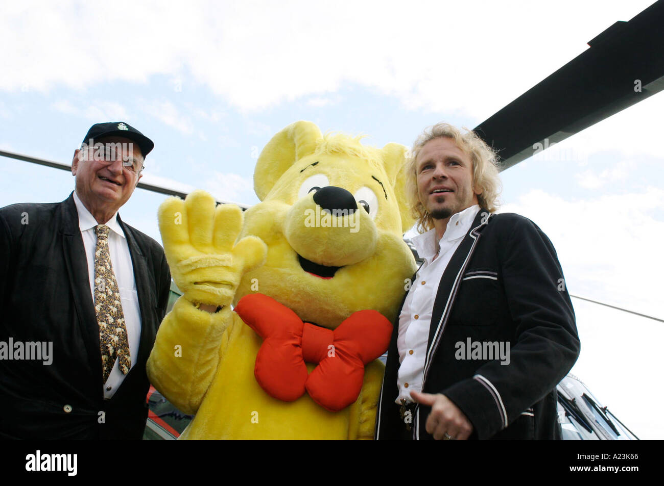 Thomas Gottschalk und Dr Hans Riegel Gruender Besitzer der Firma Haribo ...