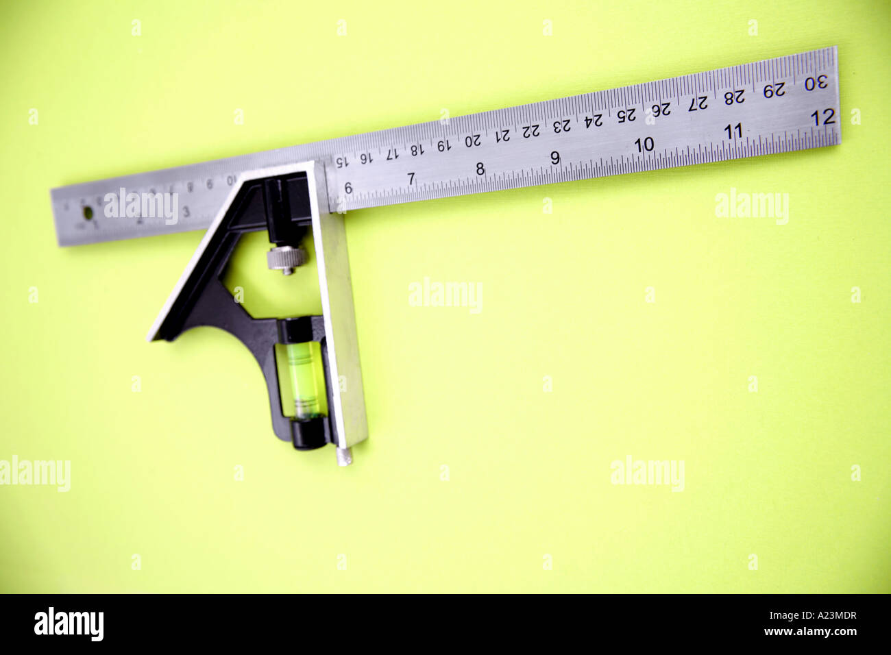 Carpenters square hi-res stock photography and images - Alamy