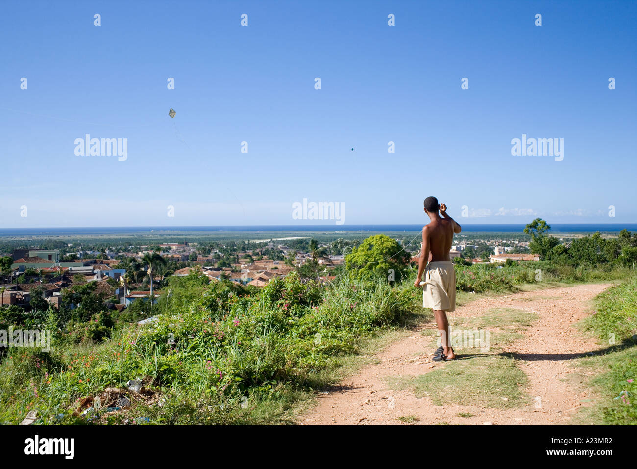 Father flying kite son on hi-res stock photography and images - Alamy