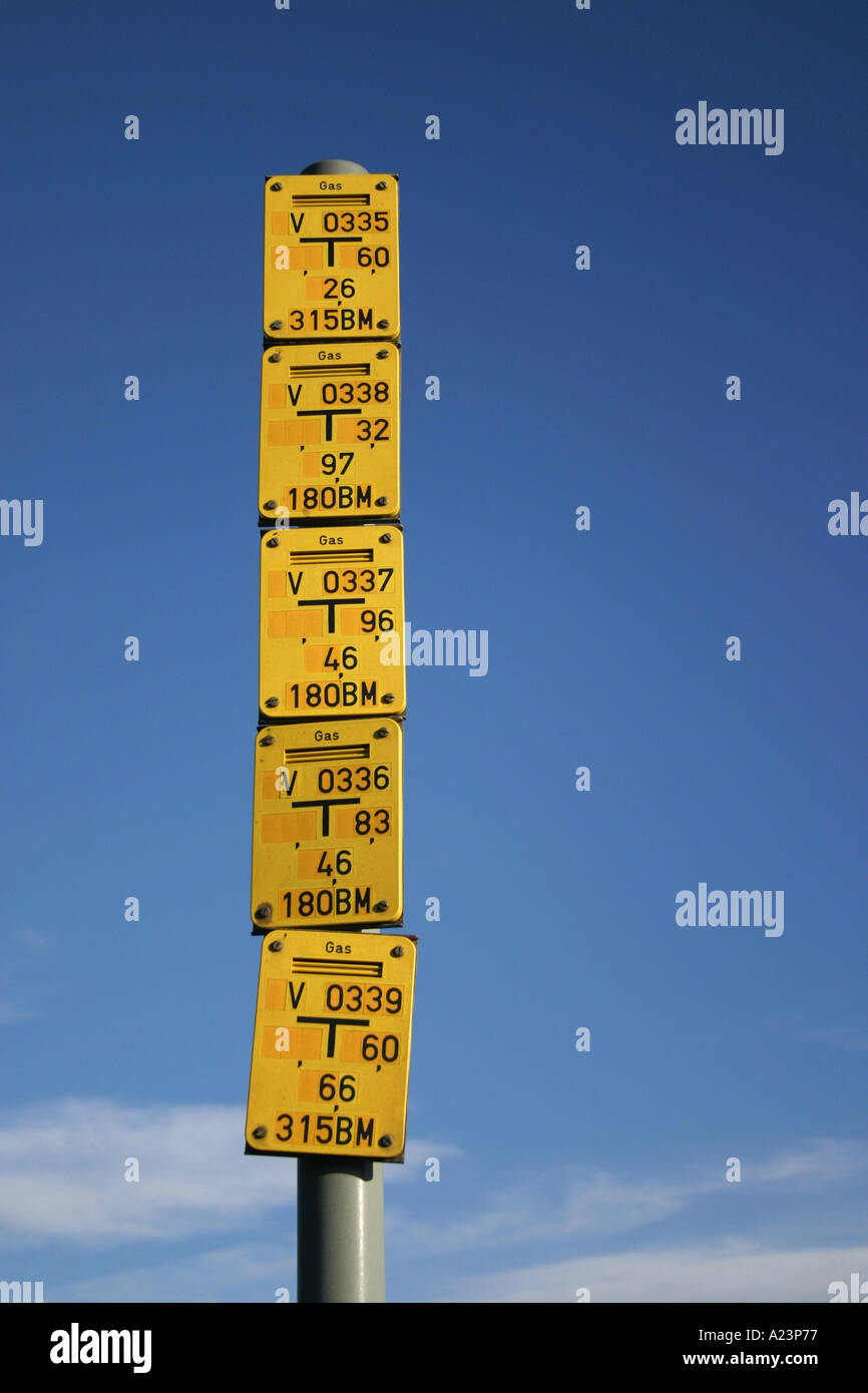 Gas marker post hi-res stock photography and images - Alamy