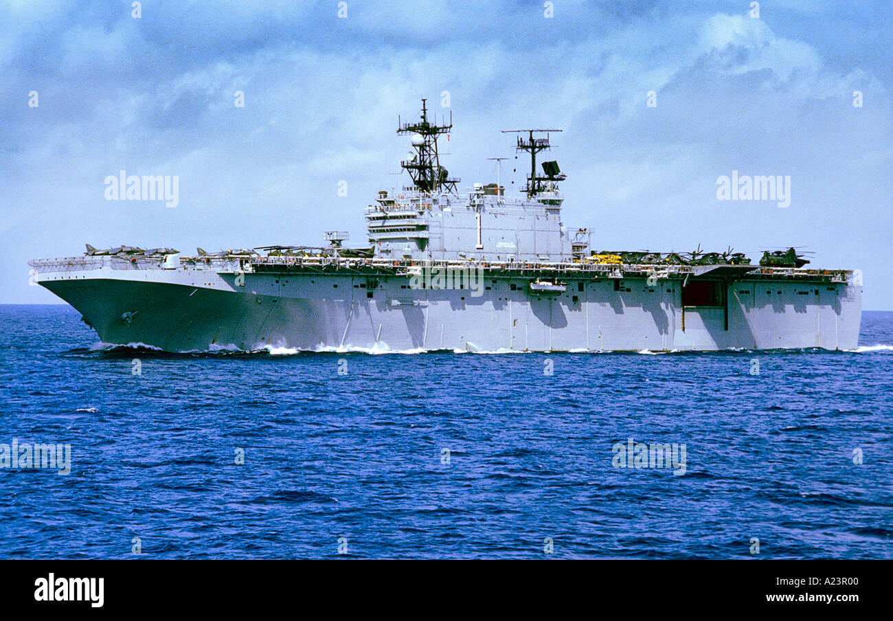 USS Tarawa in the Pacific October 1986 with AV8A Harrier jets and ...