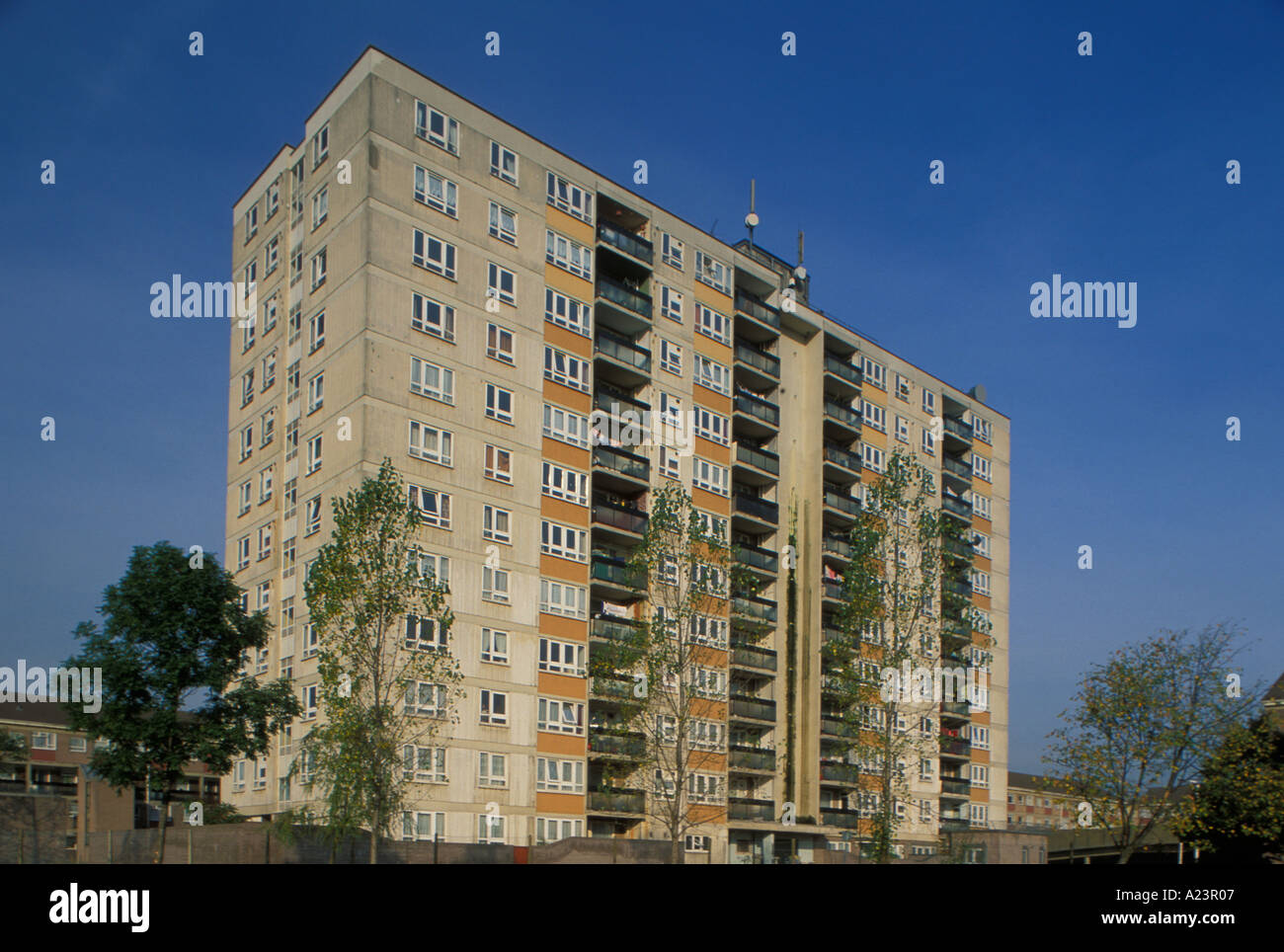Housing poverty london hi-res stock photography and images - Alamy