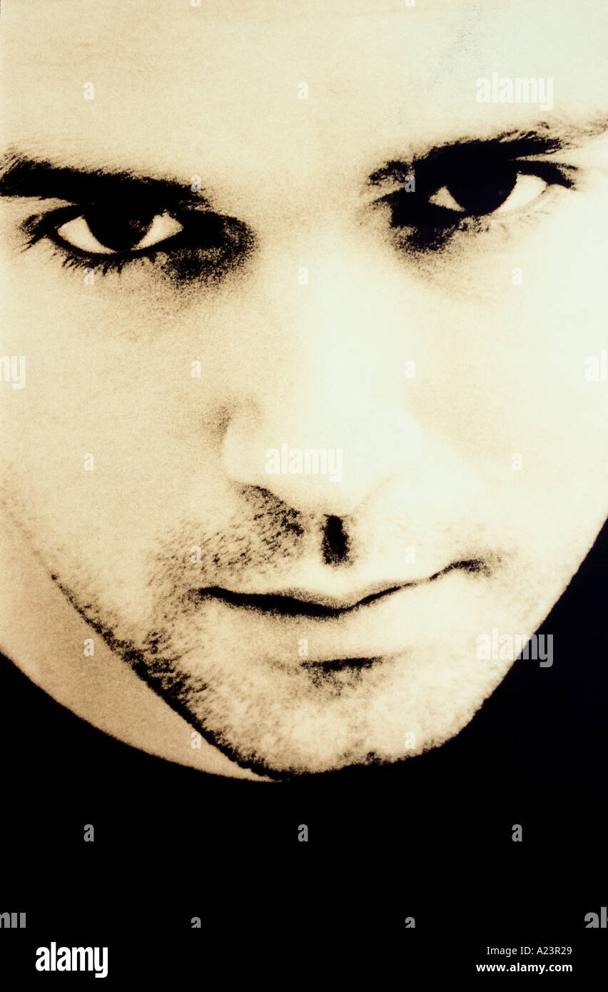 Man looking direct to camera hi-res stock photography and images - Alamy