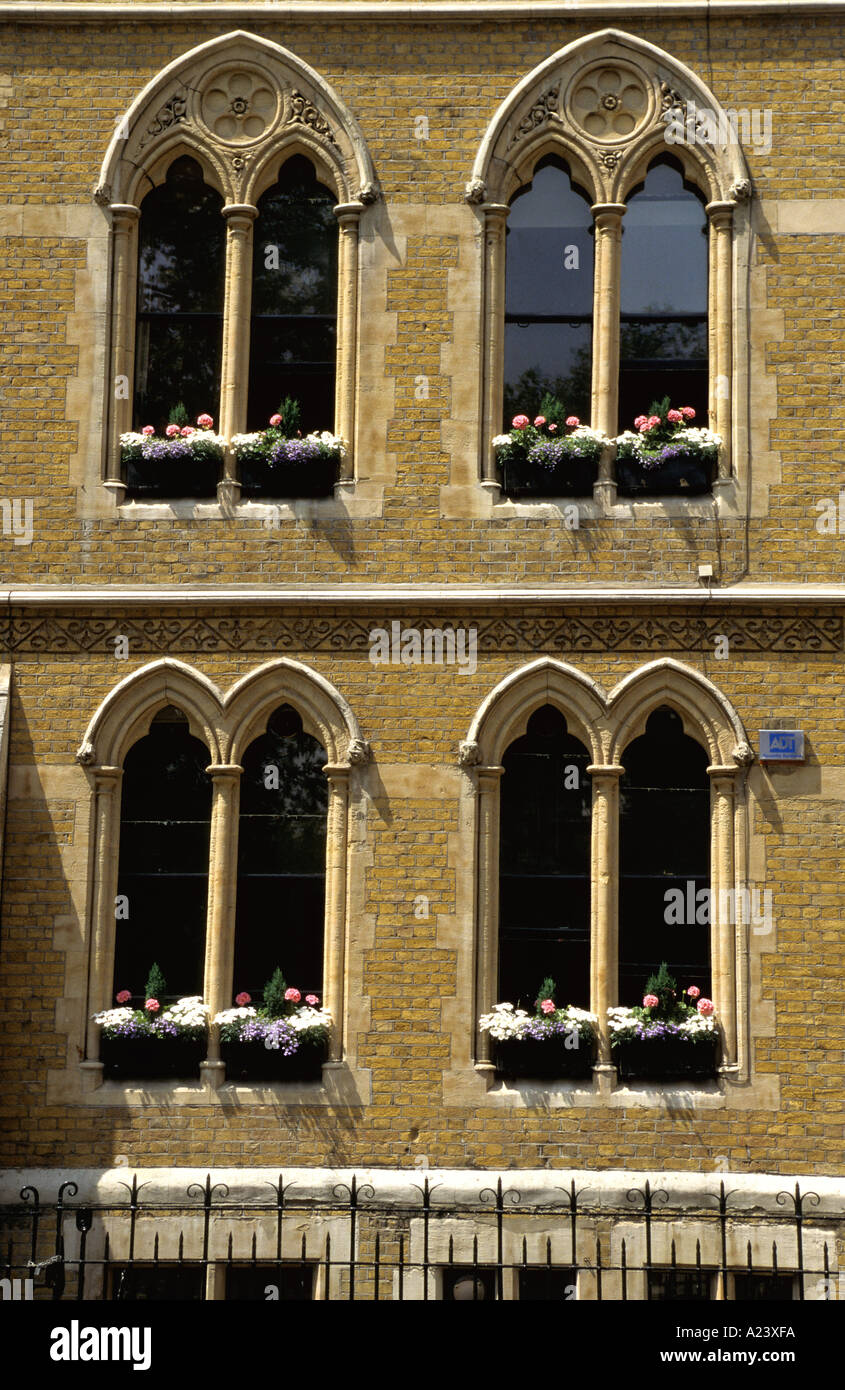 Windows Victorian House at Petra Hendrickson blog