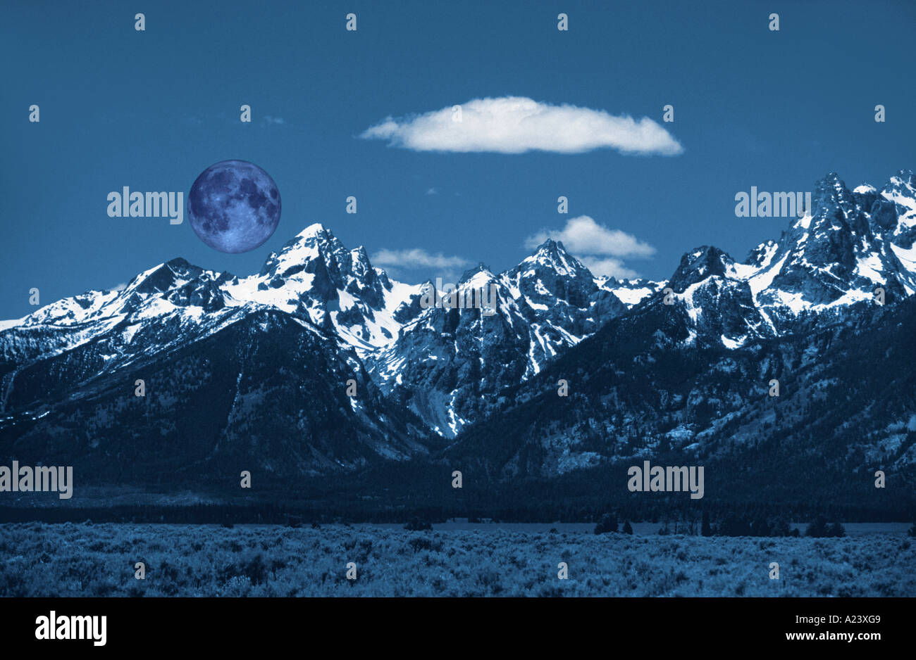 Full moon grand tetons hi-res stock photography and images - Alamy