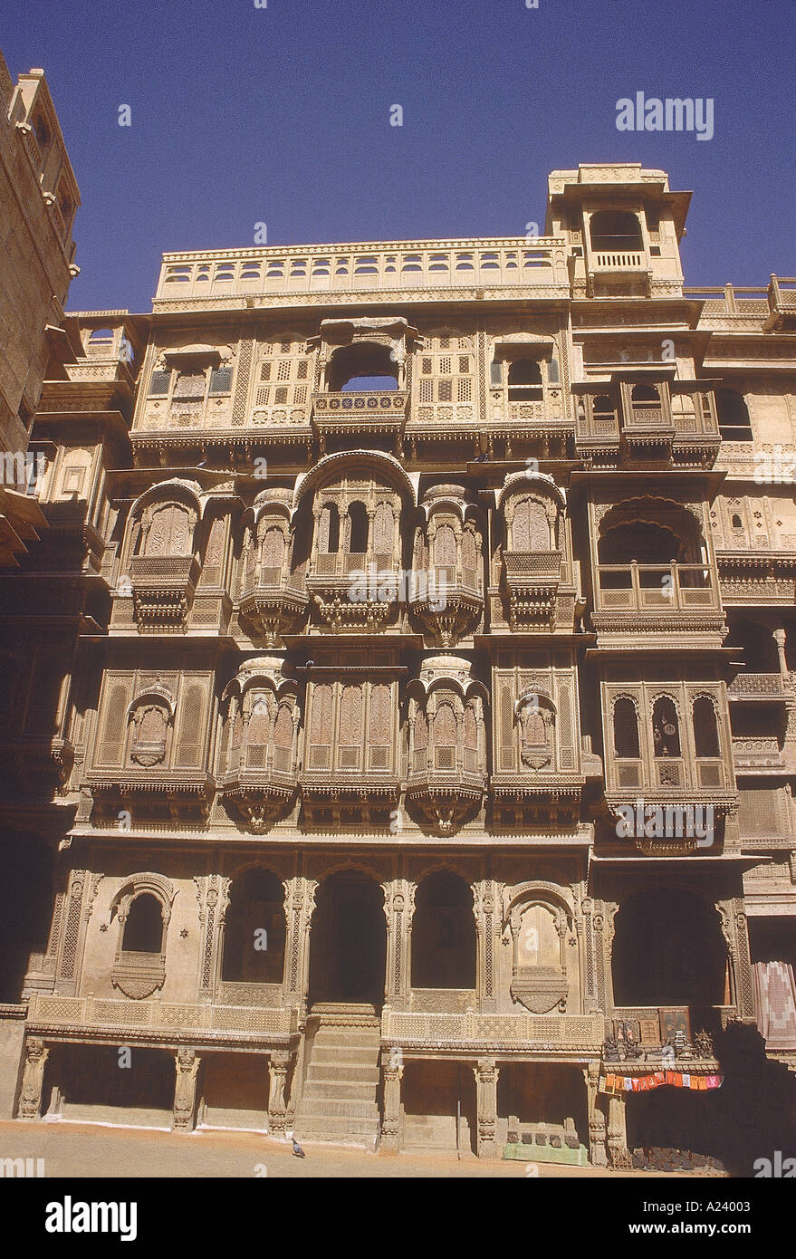 Patuwa ki Haveli in Jaisalmer. Rajasthan, India Stock Photo - Alamy