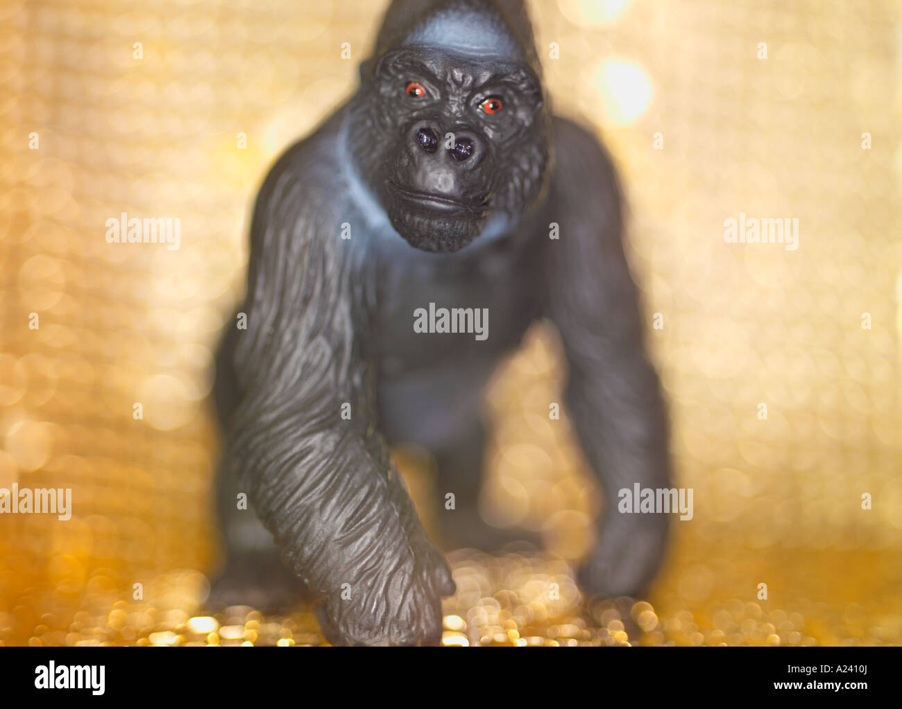 Gold painted model hi-res stock photography and images - Alamy