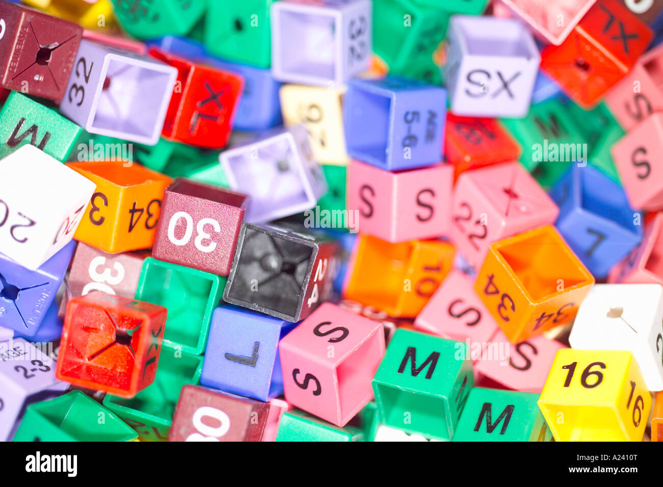 Hanger sizes hi-res stock photography and images - Alamy