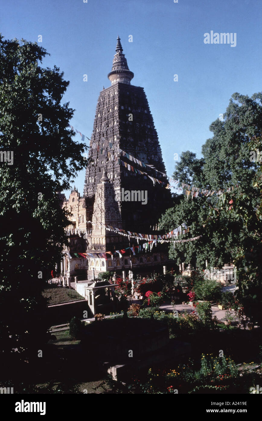 Bodhgaya Mahabodhi Temple. View from the north-east. Afghanistan Stock ...