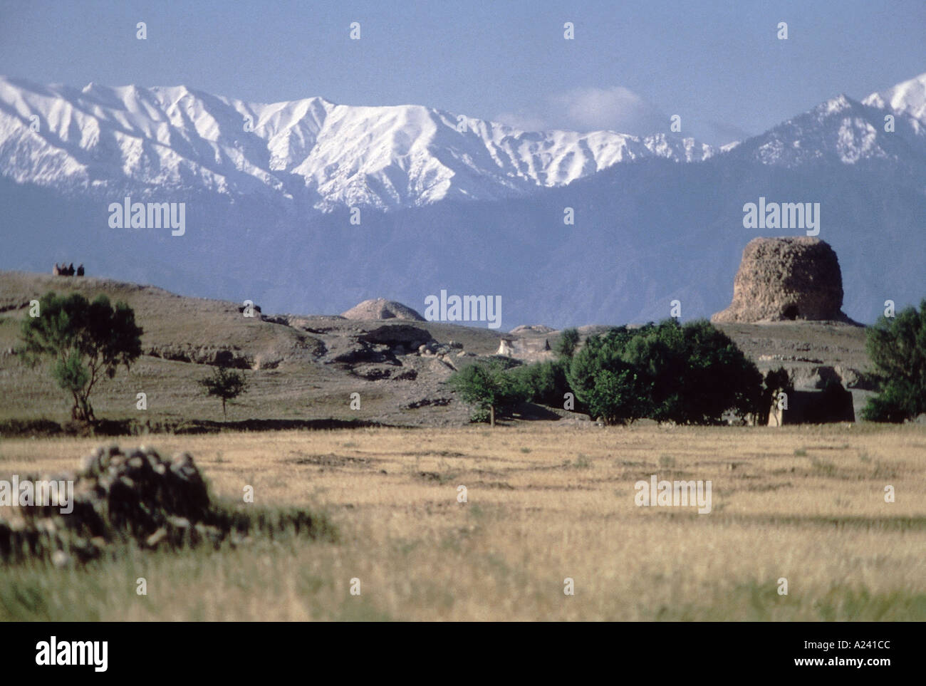 Hadda monuments at Darunta, on the road to Hadda. Afghanistan Stock ...