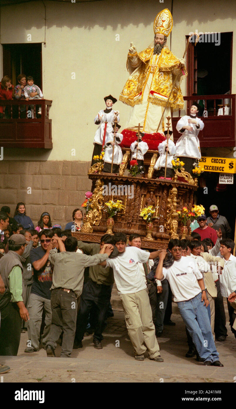 Carrying a Saint's statue Corpus Christie celebrations Cuzco, Peru ...