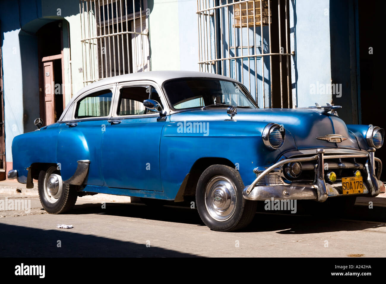 Old Chevrolet car in Trinidad Cuba Stock Photo - Alamy