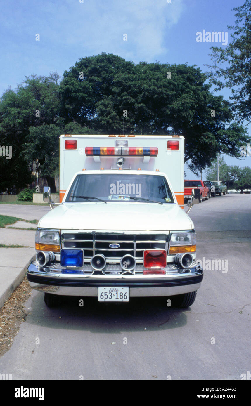 Ford ambulance hi-res stock photography and images - Alamy