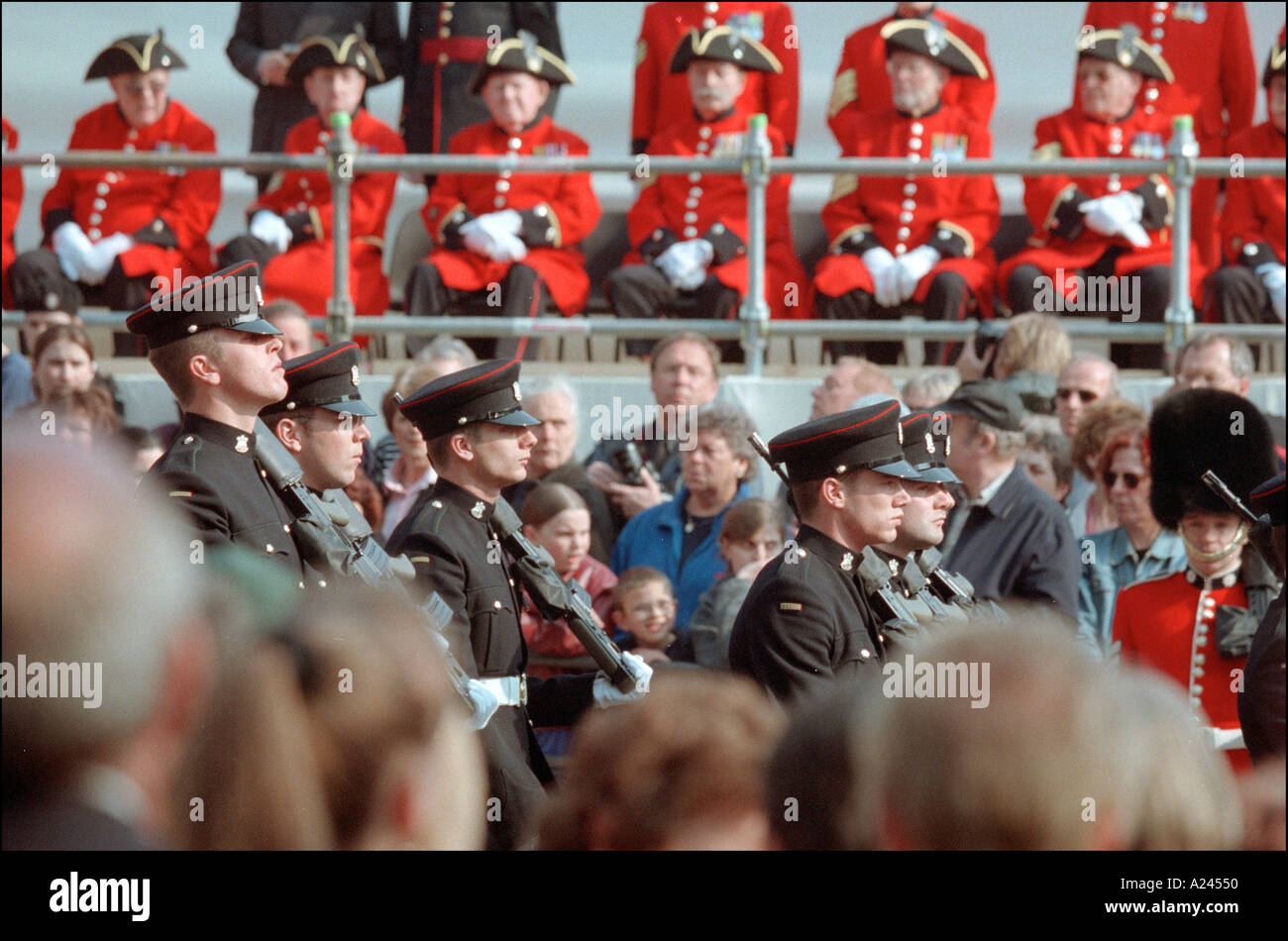 London 05 05 2002 hi-res stock photography and images - Alamy