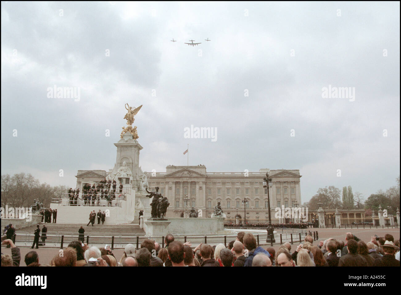 UK London 09 04 2002 The funeral of the Queen Mother Stock Photo - Alamy