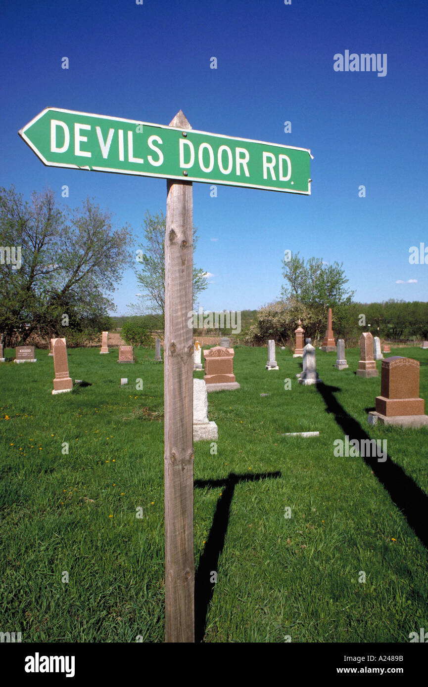 Sign and cemetery extensive collection of sign images in Emglish French ...