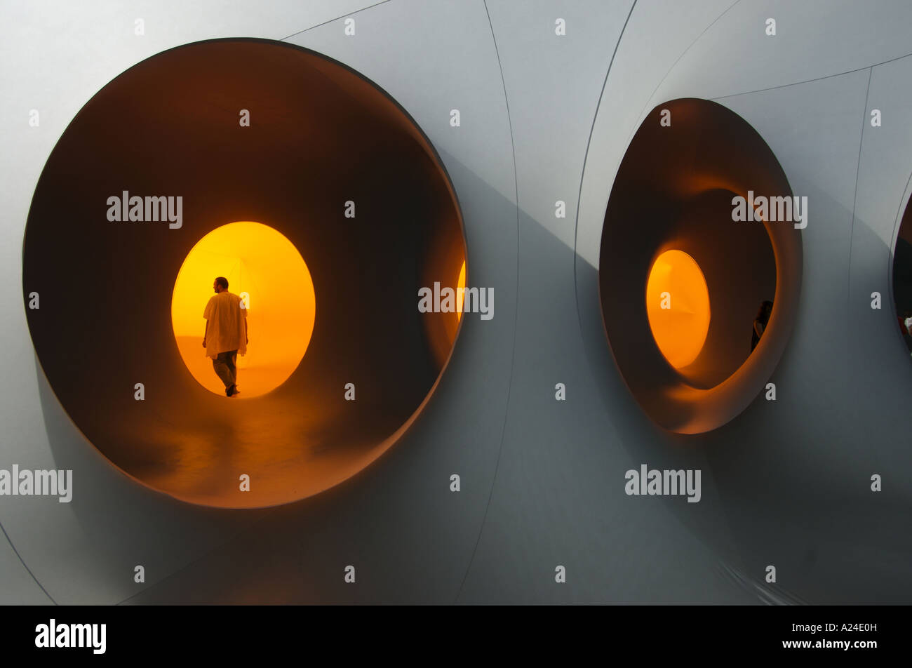 Gateway metaphor hi-res stock photography and images - Alamy