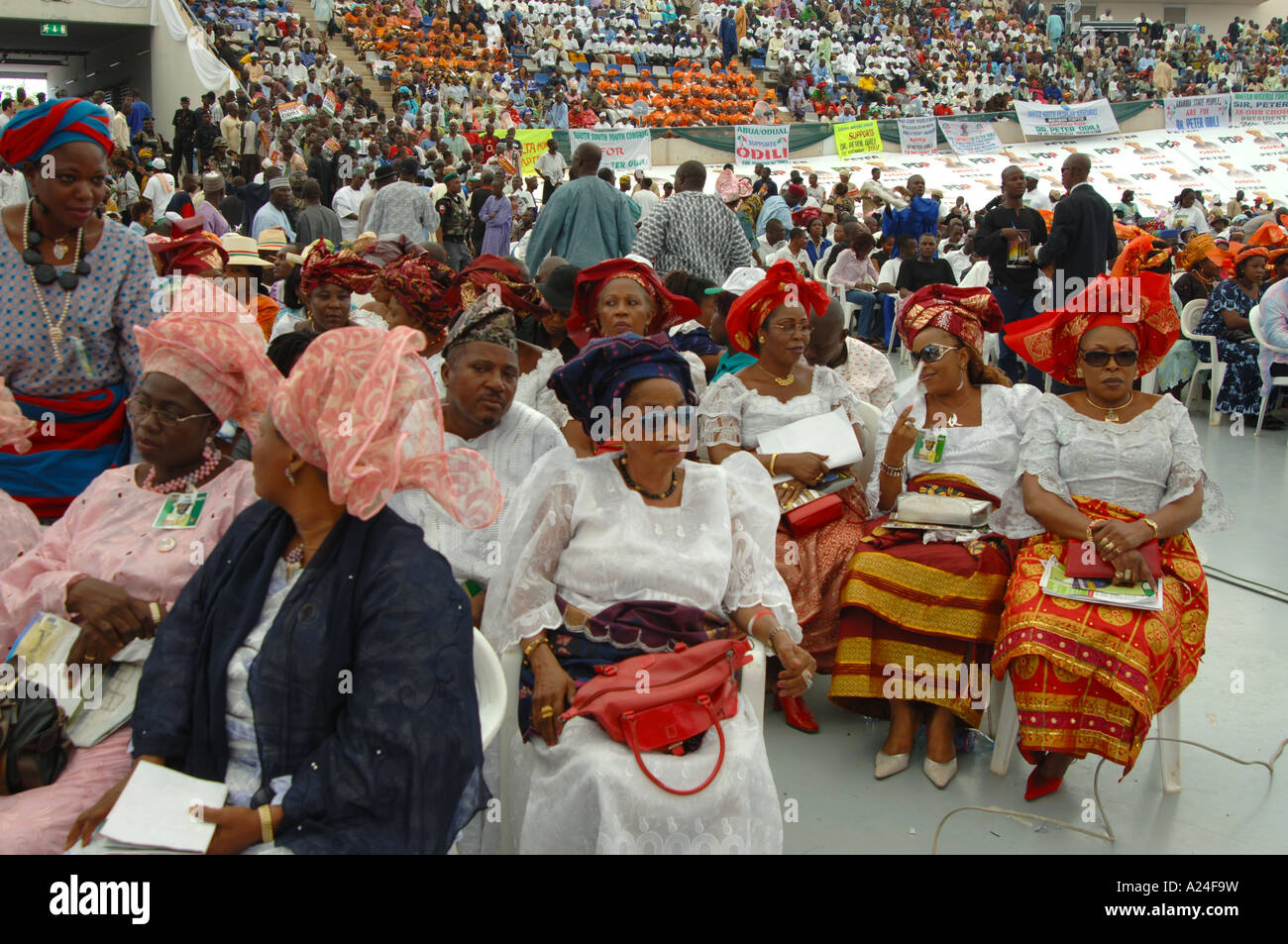 Nigeria crowd hi-res stock photography and images - Alamy