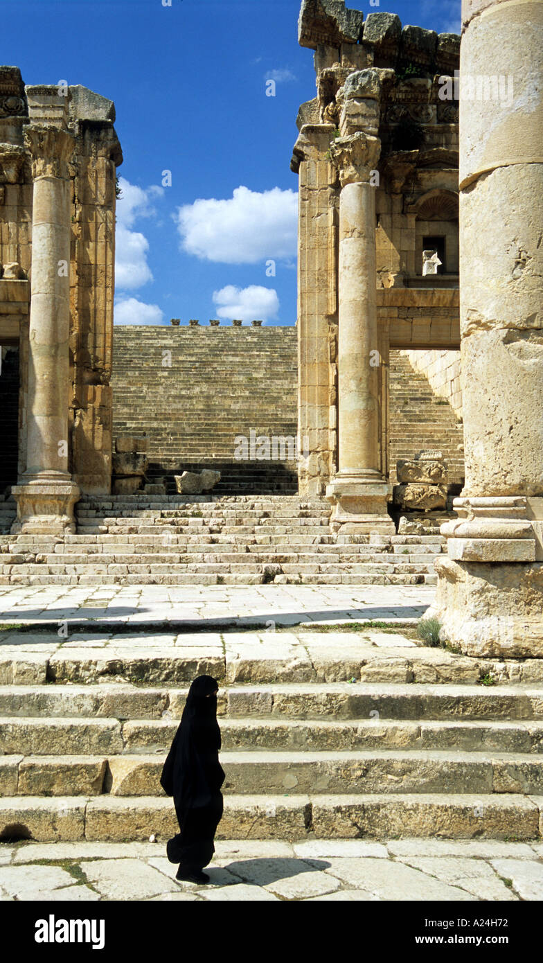 Roman propylaeum ruins hi-res stock photography and images - Alamy