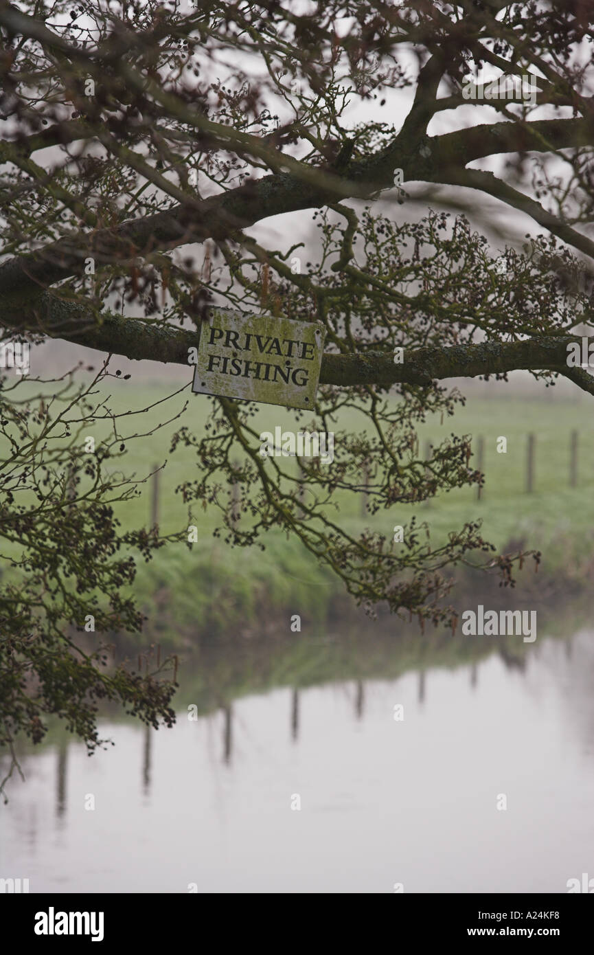 private fishing sign Stock Photo - Alamy