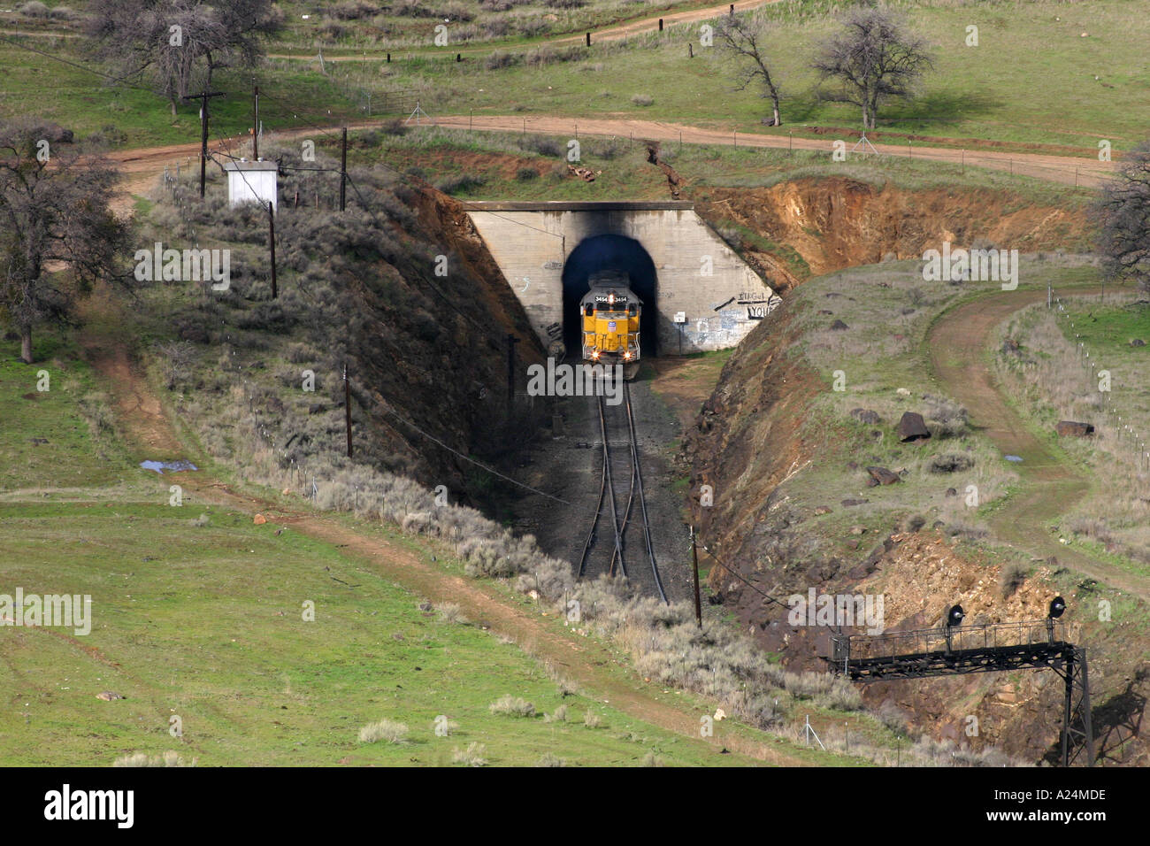 Tehachapi train hi-res stock photography and images - Alamy