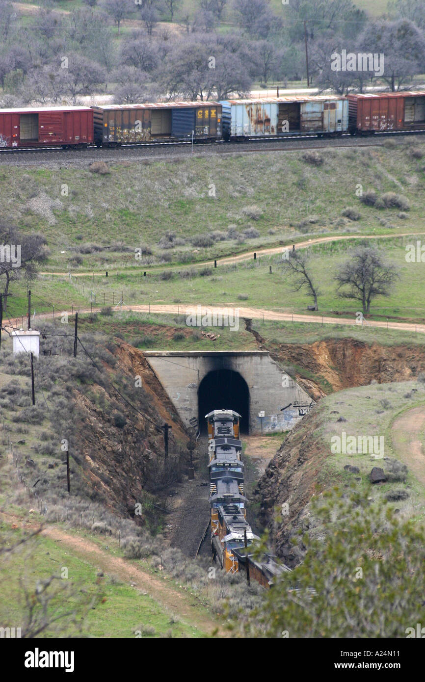 Union Pacific Freight Train crosses over itself at Tehachapi Loop California USA Stock Photo - Alamy