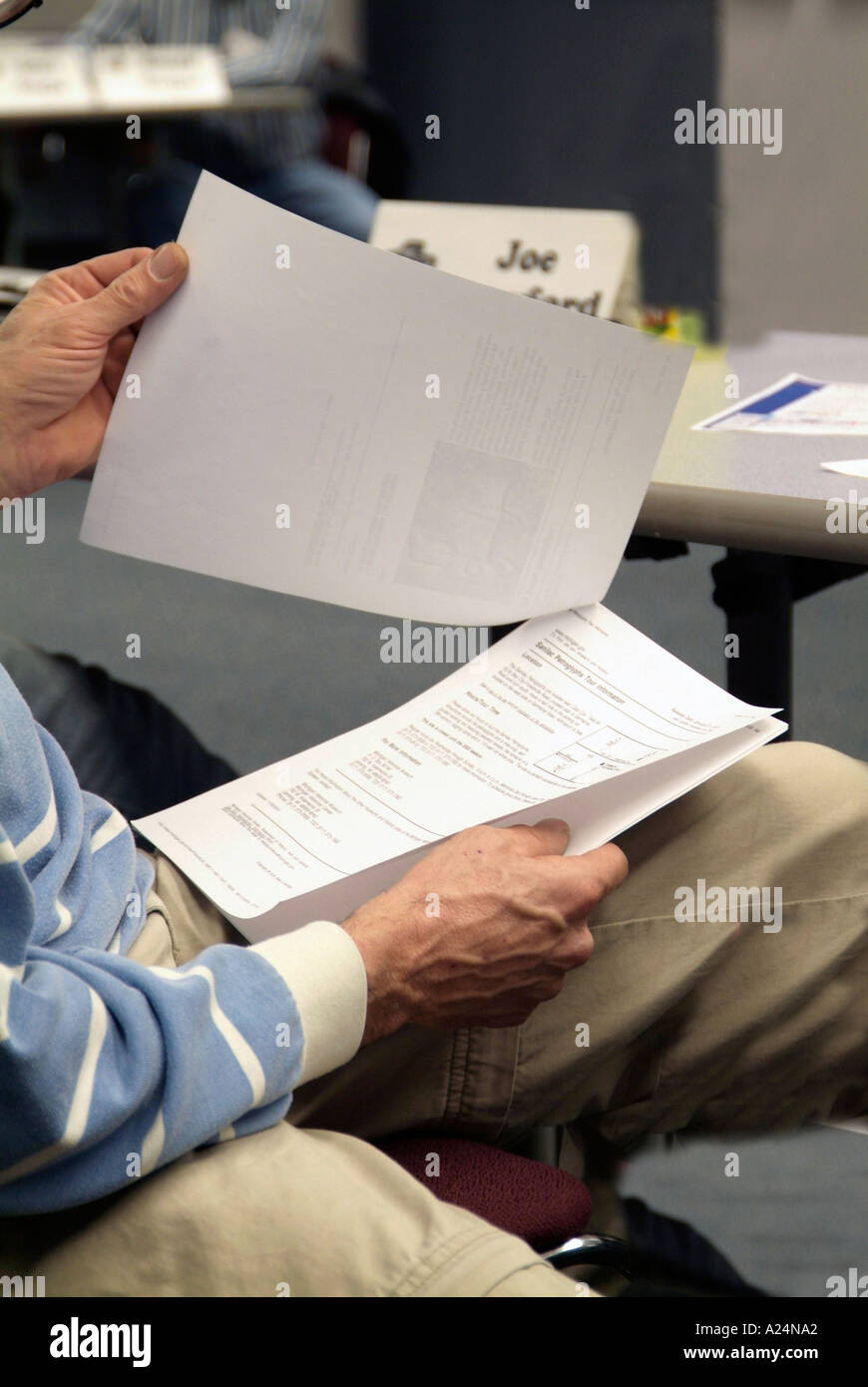 Adult computer class training conducted hi-res stock photography and ...