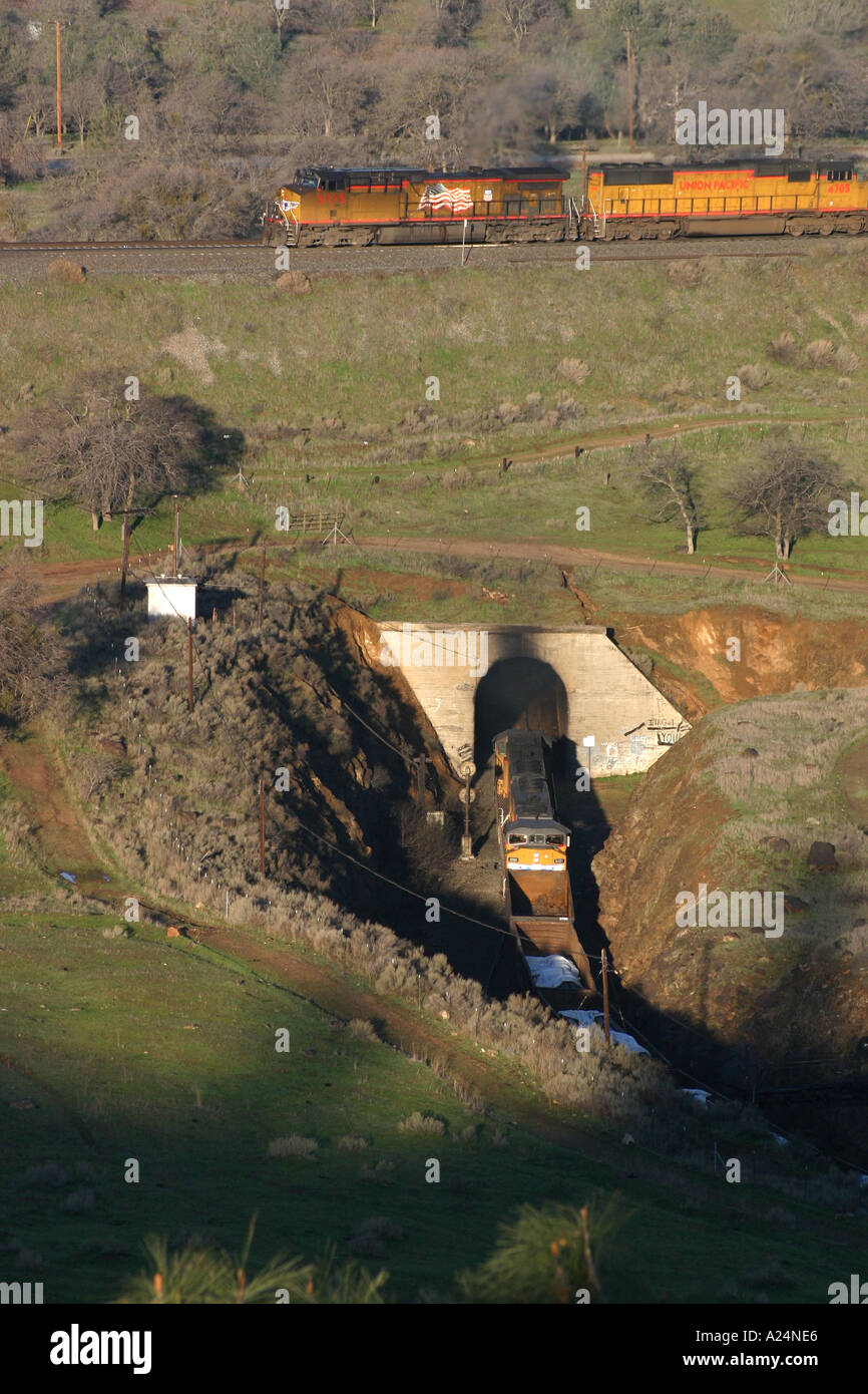 Union Pacific Freight Train crosses over itself at Tehachapi Loop California USA Stock Photo - Alamy