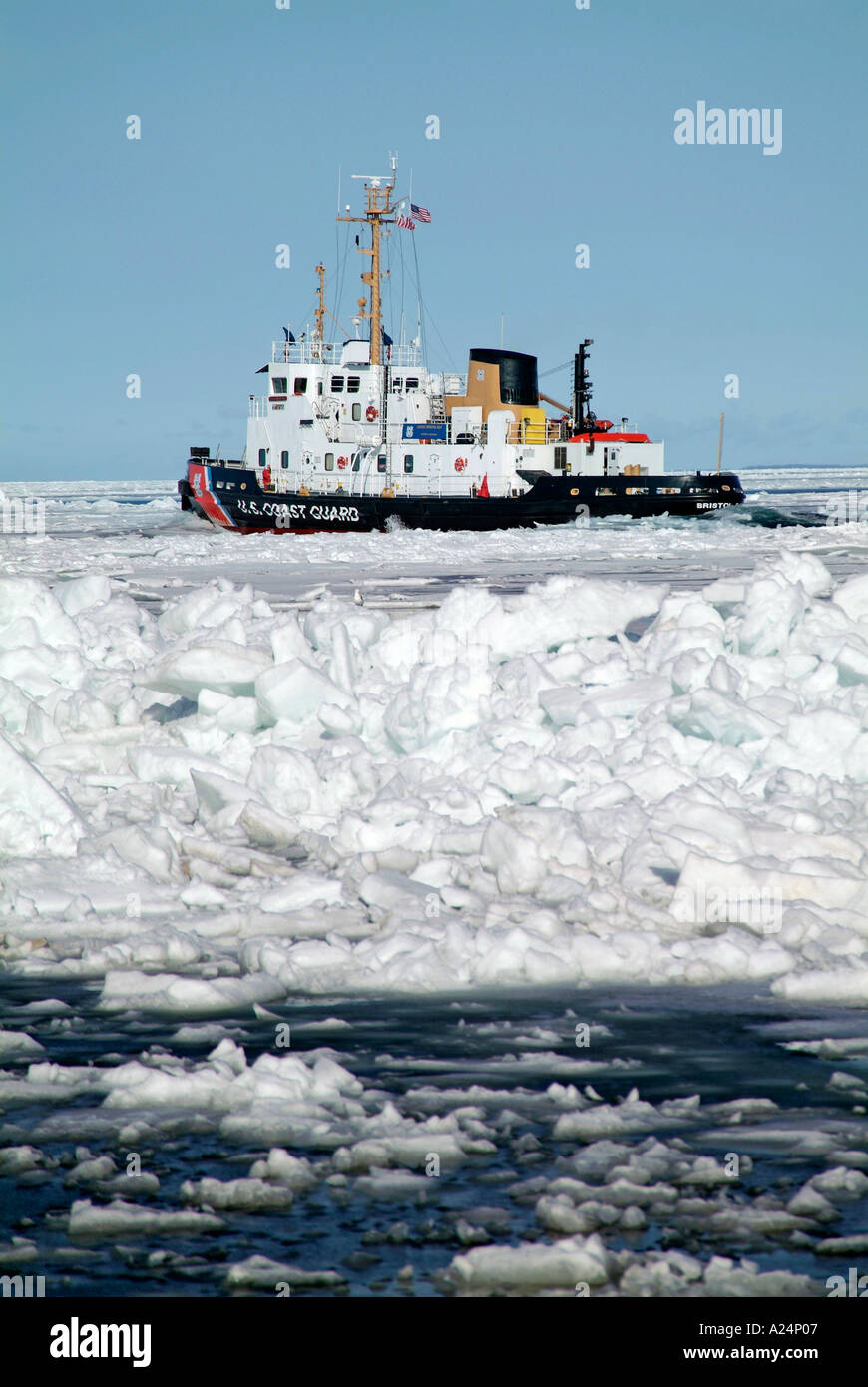 Coast guard cutter breaks ice lake huron michigan hi-res stock ...