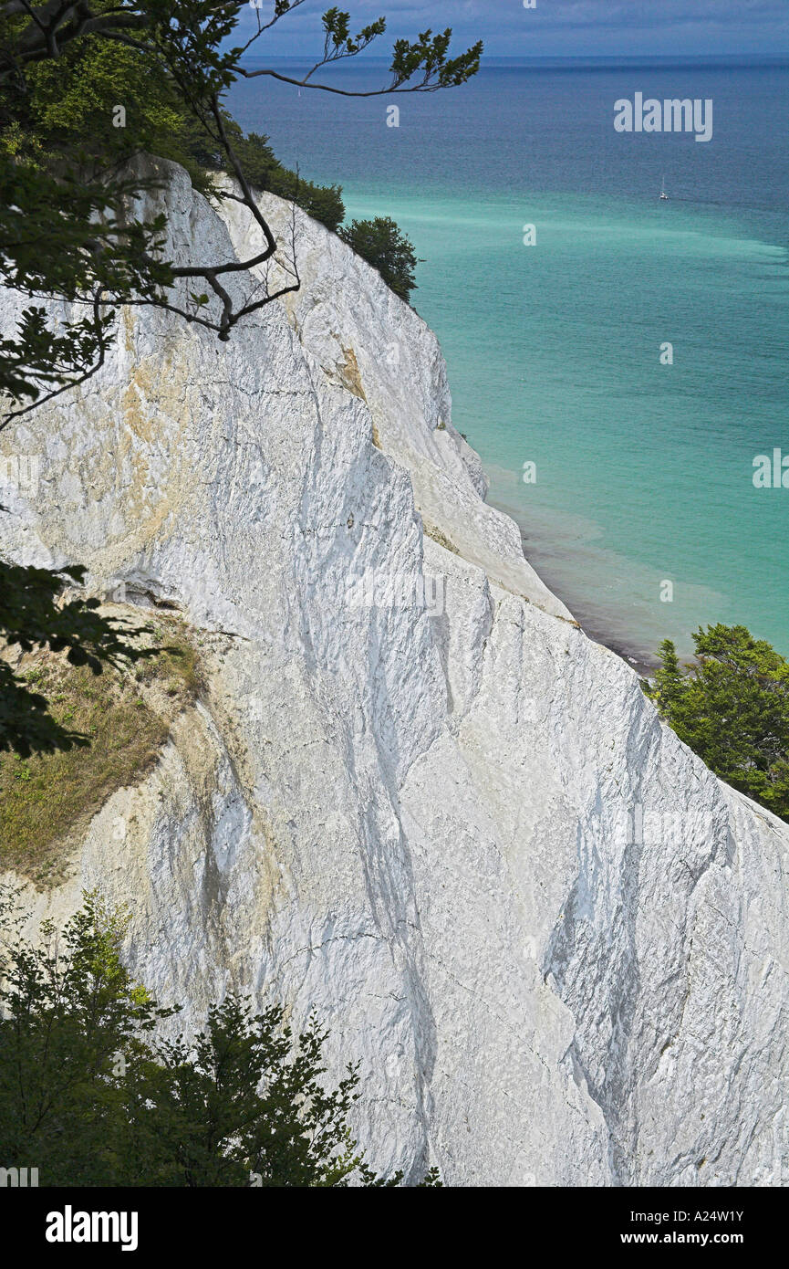 Mon denmark cliff hi-res stock photography and images - Alamy