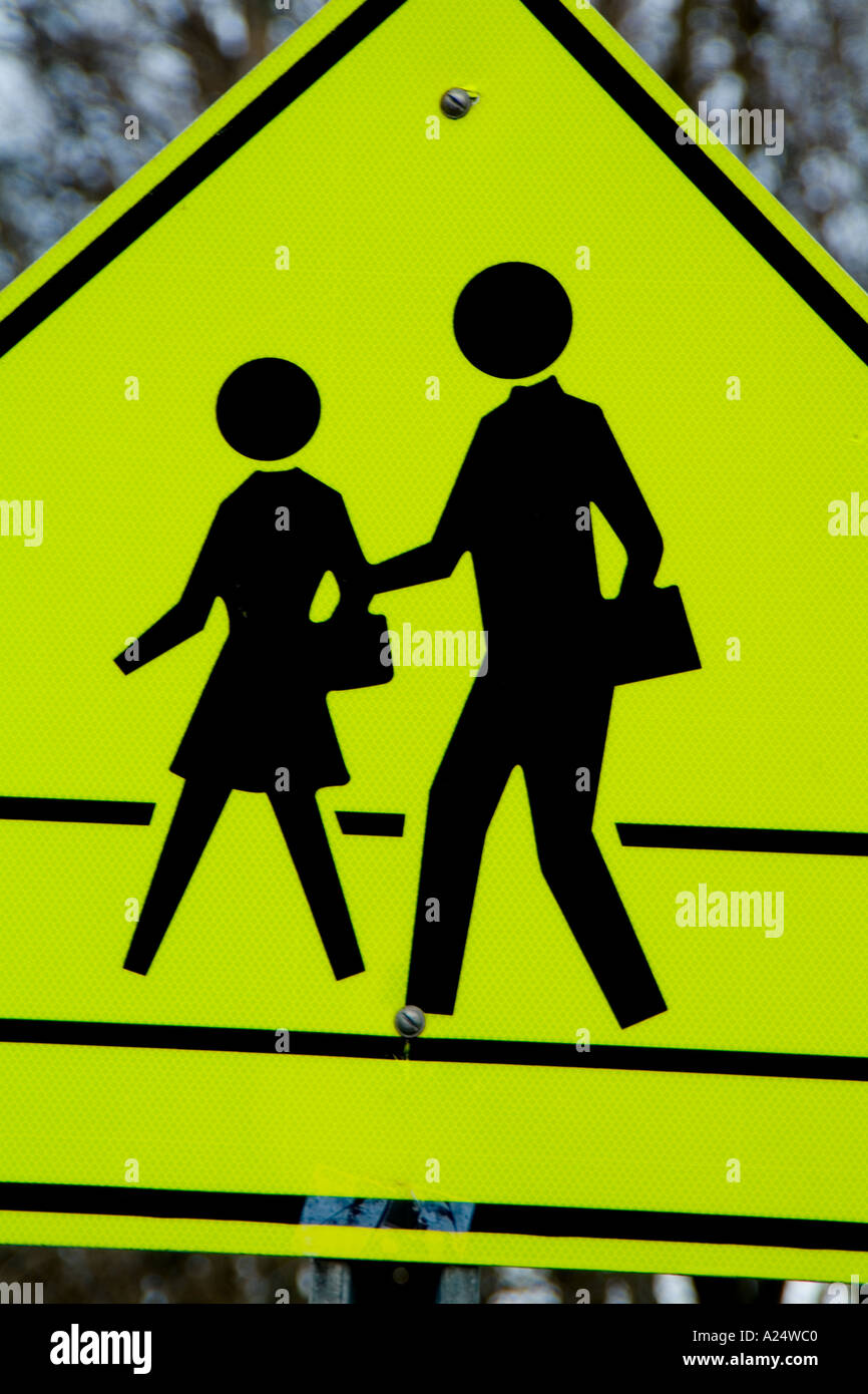 School Crossing sign Stock Photo - Alamy