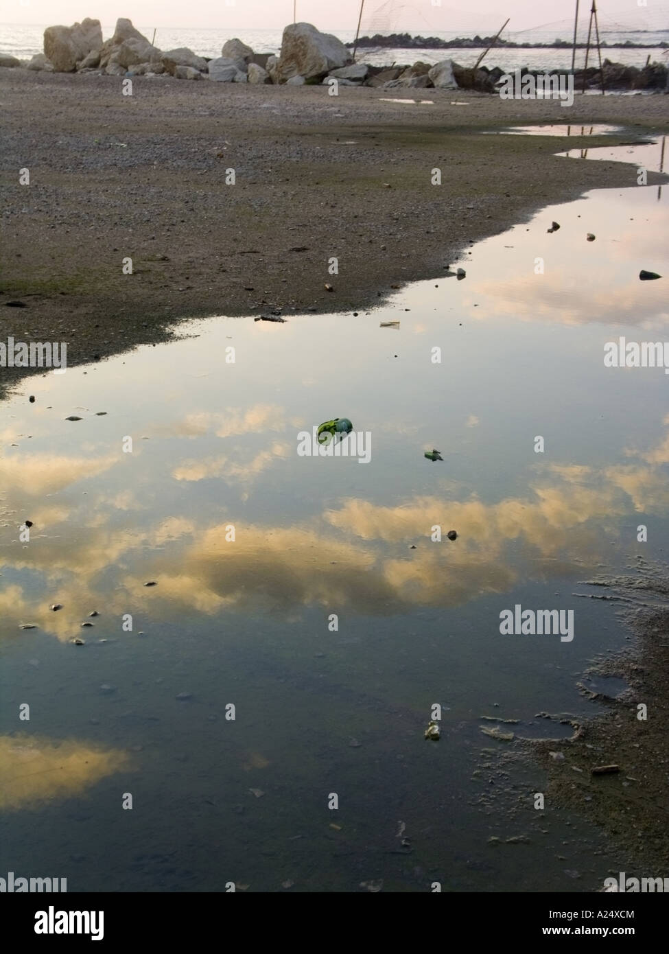 reflection in a solitude, of Villaggio coppola, pollution of Naples ...